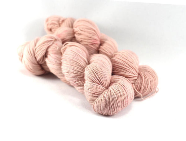 CERAMIC PINK Tonal yarn, kettle dyed yarn, indie dyed yarn, pink yarn ...