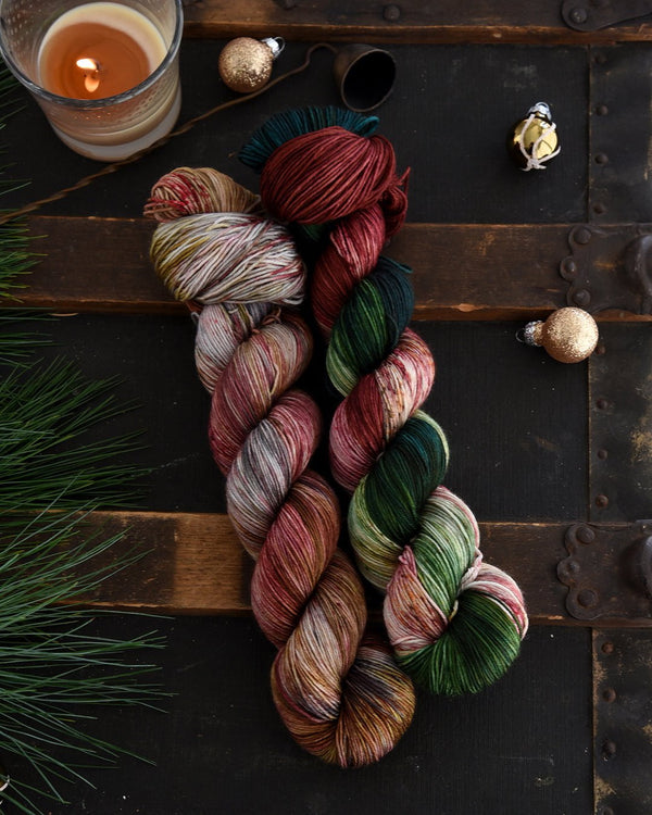 Bright speckled Christmas Yarn, Hand dyed yarn for christmas ...