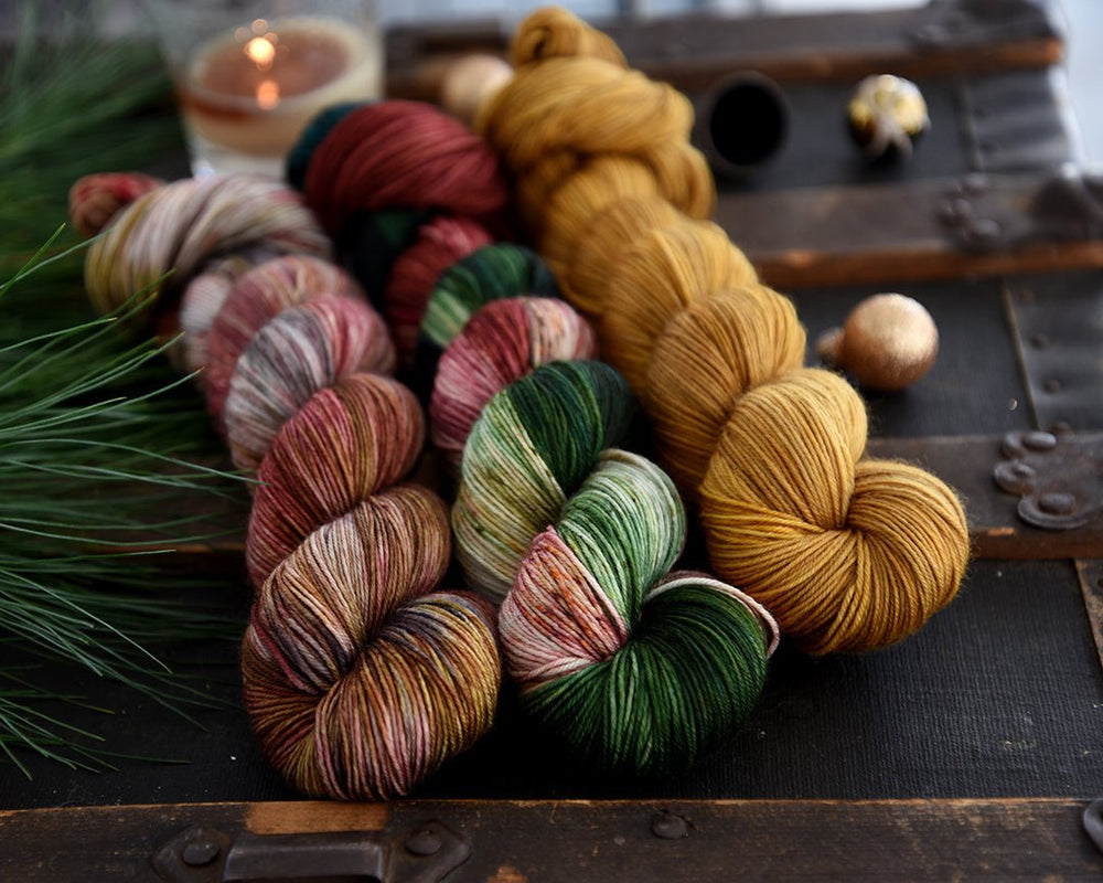 Bright speckled Christmas Yarn, Hand dyed yarn for christmas ...